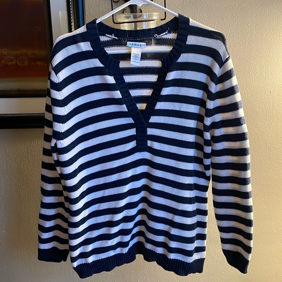 Hannah | Sweaters | Hannah Off White Navy Blue Heavy Knit Sweater ...